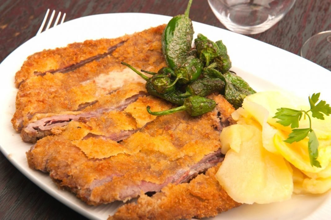 ¿Quieres probar el tercer mejor cachopo de España? Está en Madrid - Tapas