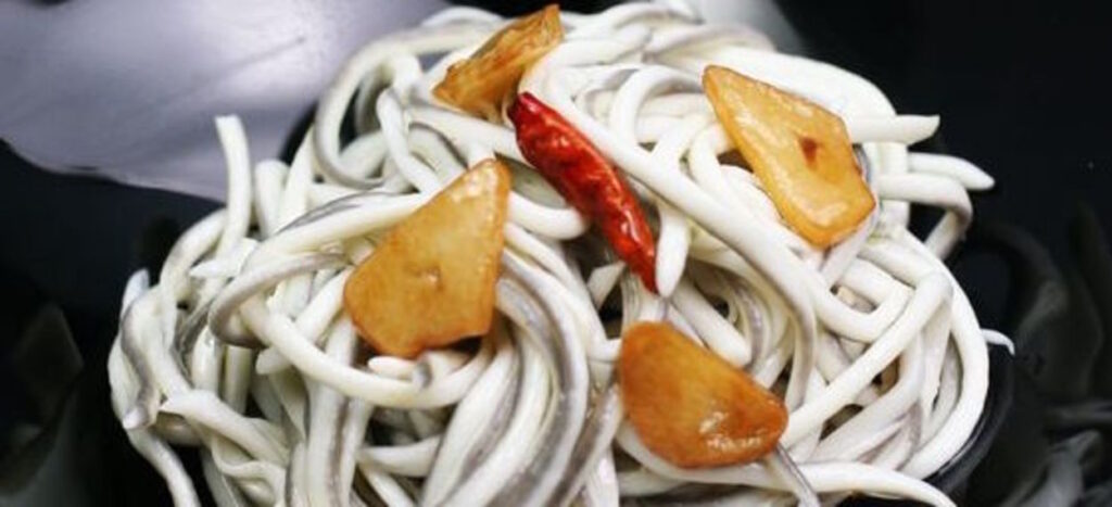 ¿Cómo se hacen las gulas? - Tapas