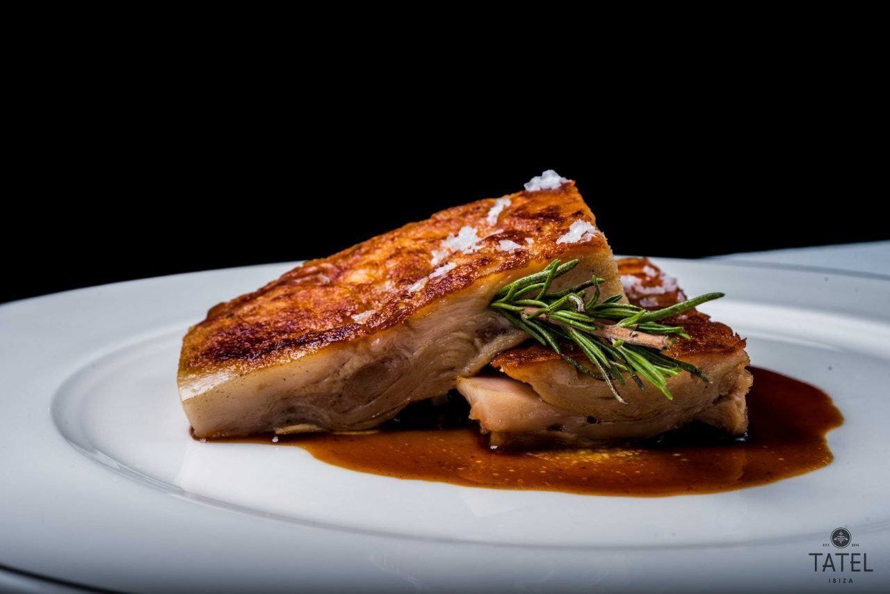 Tatel, una cena frente a la playa d’en Bossa - Tapas