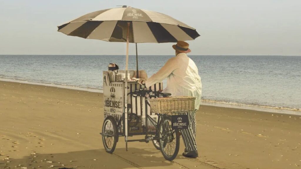 Definitive closure of La Ibense, the oldest ice cream parlor in Spain