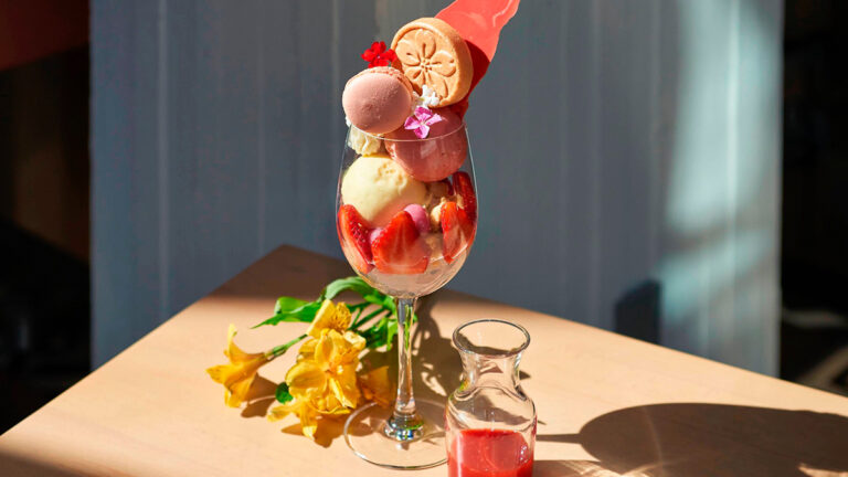 La laboriosa construcción del “parfait”: el postre que revoluciona ...