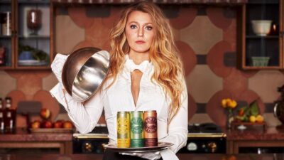 Blake Lively lanza una nueva línea de cócteles en lata