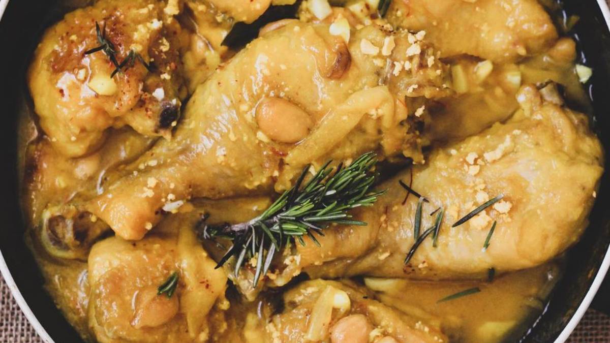 Cómo preparar pollo en pepitoria, la receta tradicional extremeña