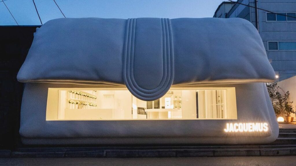 This is the Jacquemus pop up Café Fleurs in Seoul - Tapas