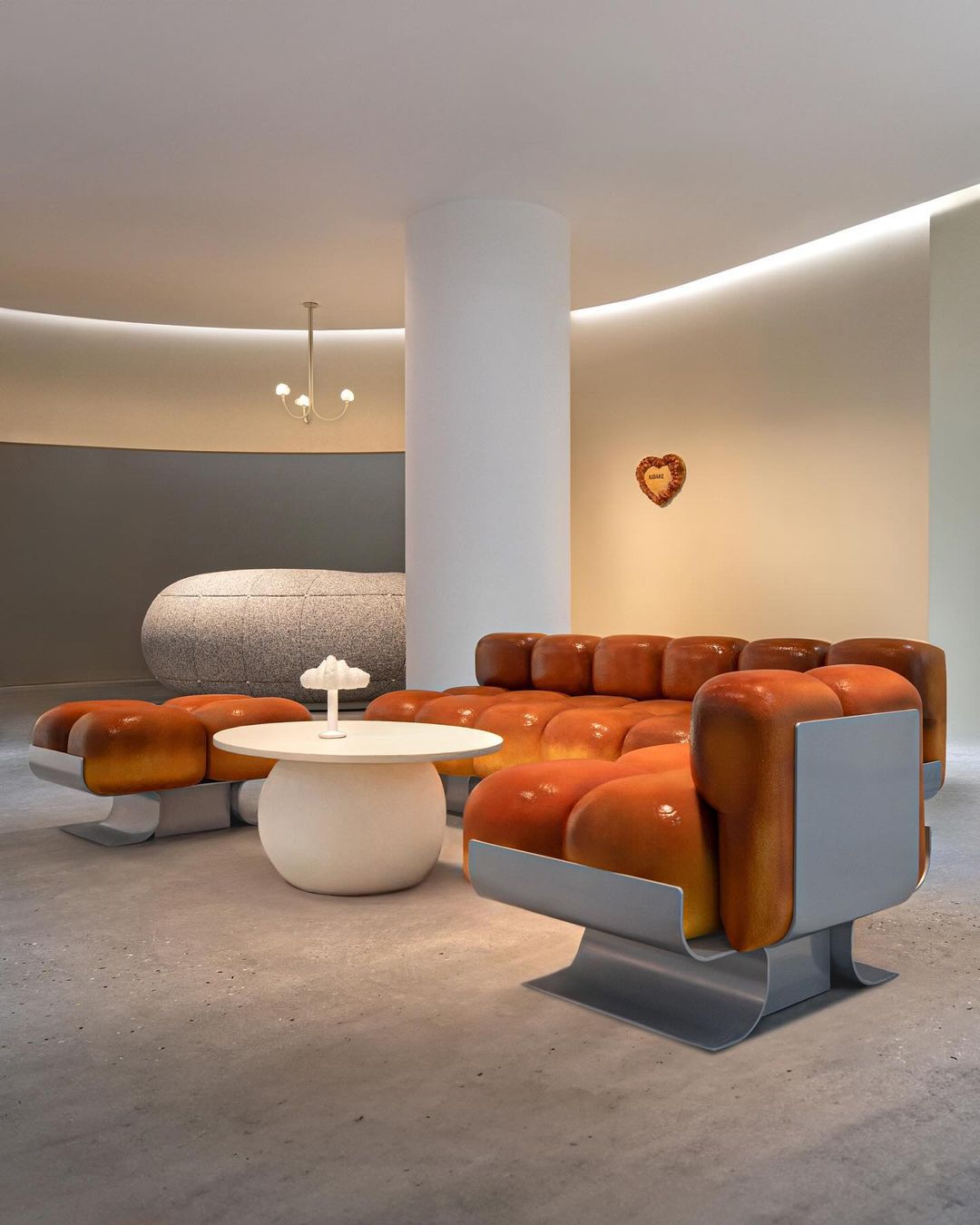 NUDAKE presents a creative gym that worships the croissant - Tapas