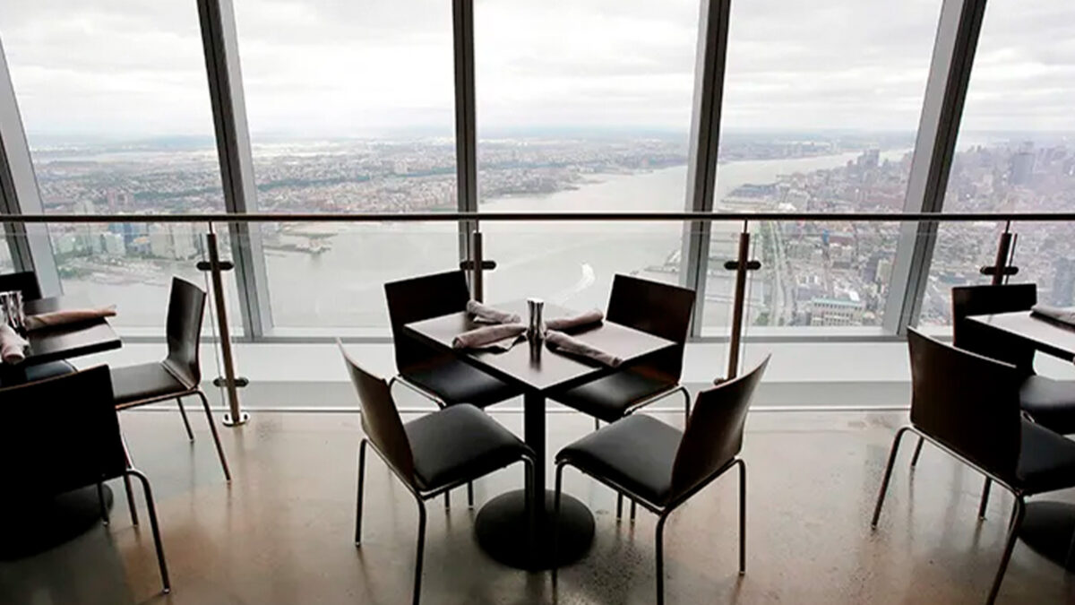 La experiencia culinaria ‘ONE Dine’ se eleva a los 1.250 pies de altura ...