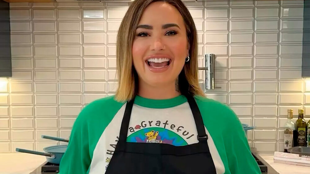 Demi Lovato unveils new cooking series - Tapas