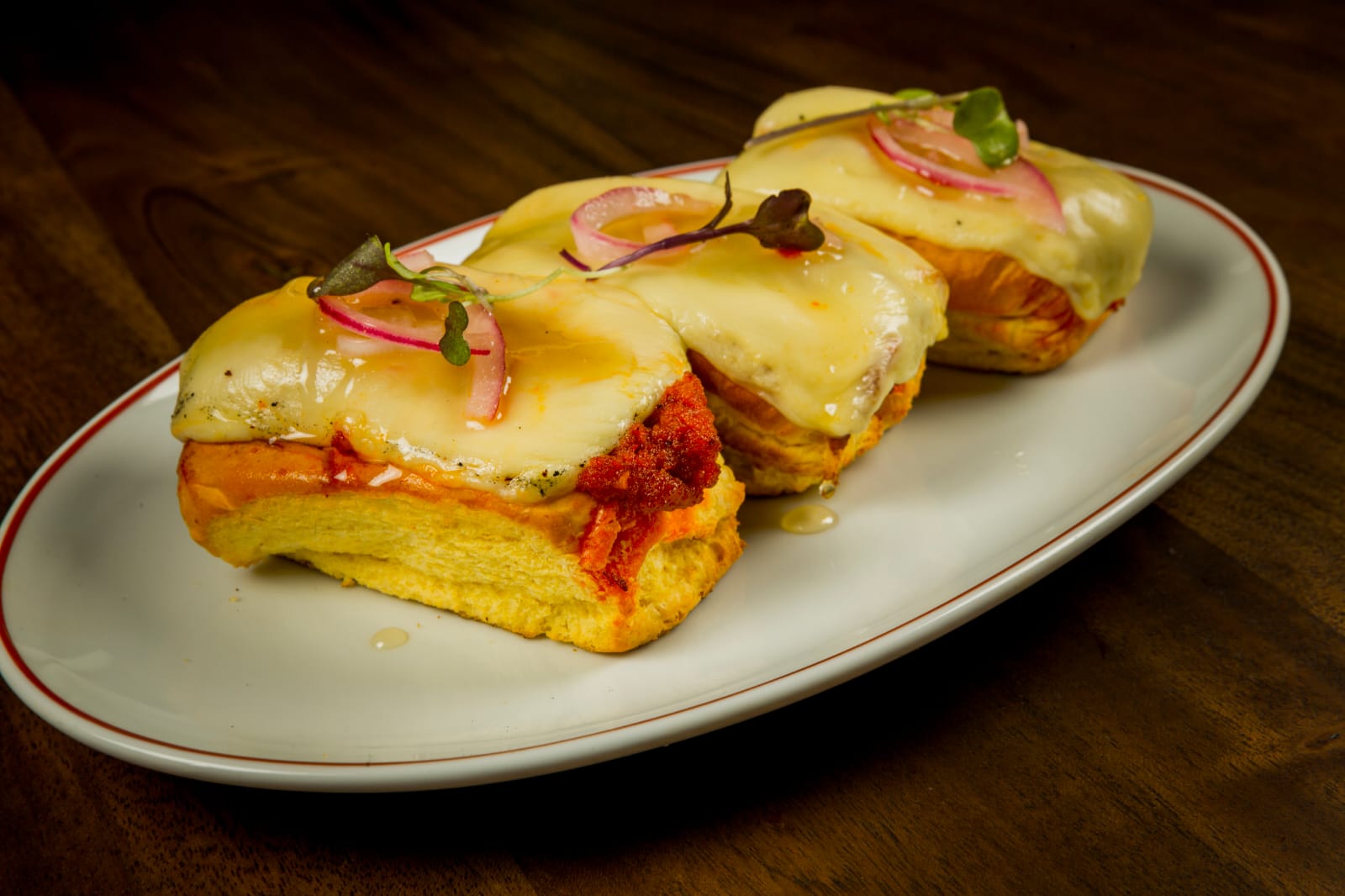 Así es Martín Tostón, la nueva taberna gourmet de los hermanos Hevia ...