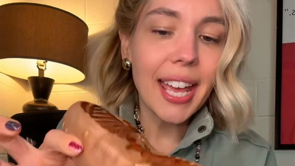 La batata con queso que viralizó a Courtney Cook - Tapas